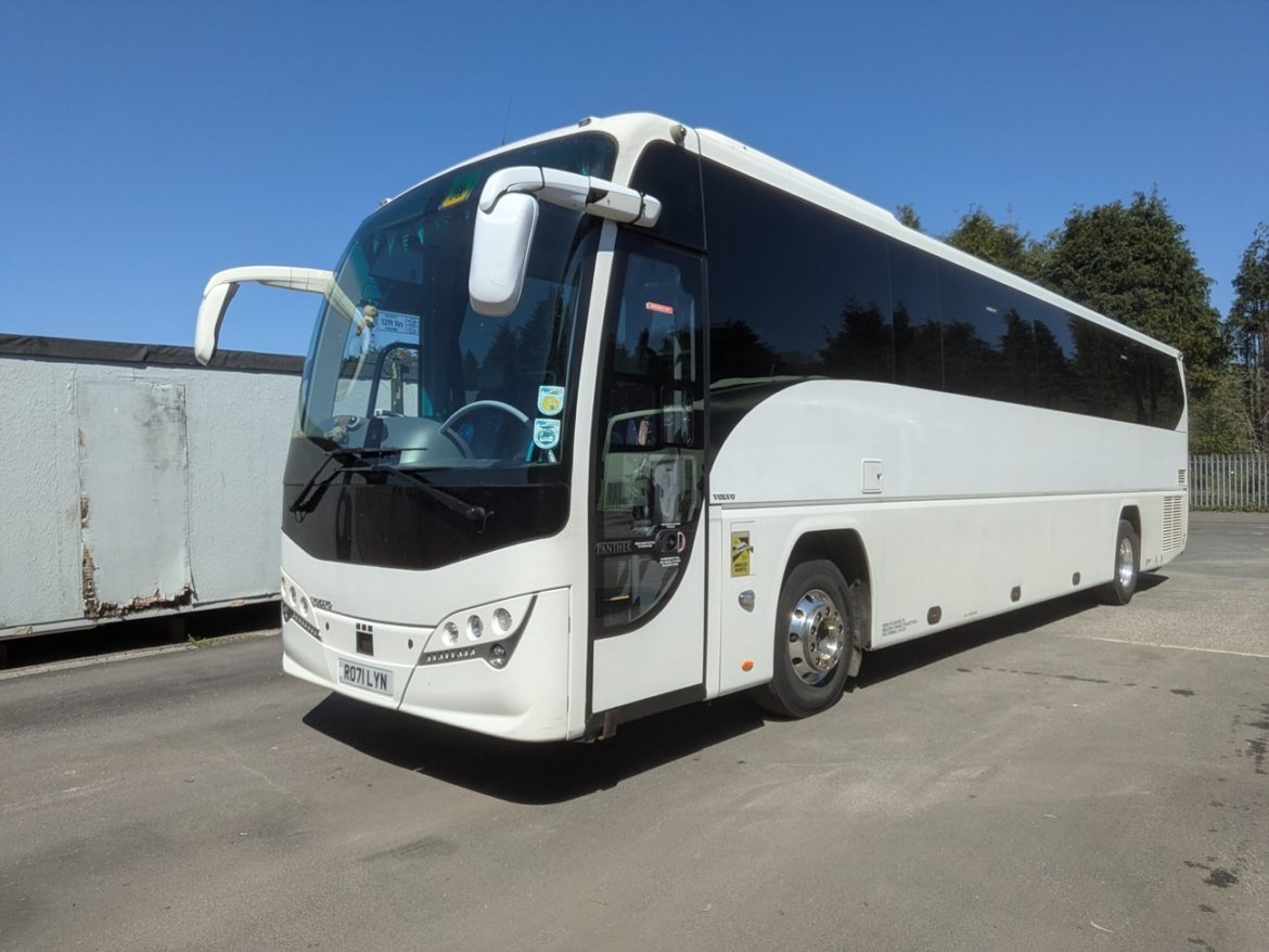 2022 (22) Volvo B8R Plaxton Panther 3 57 Seat Executive Coach | Odyssey ...