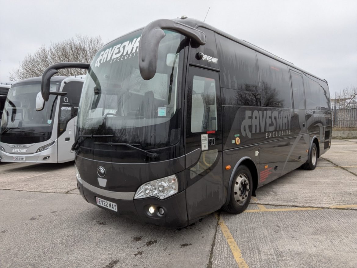 2022 (22) Yutong TC9 26 / 34 Seat PSVAR Prepared VIP Corporate ...