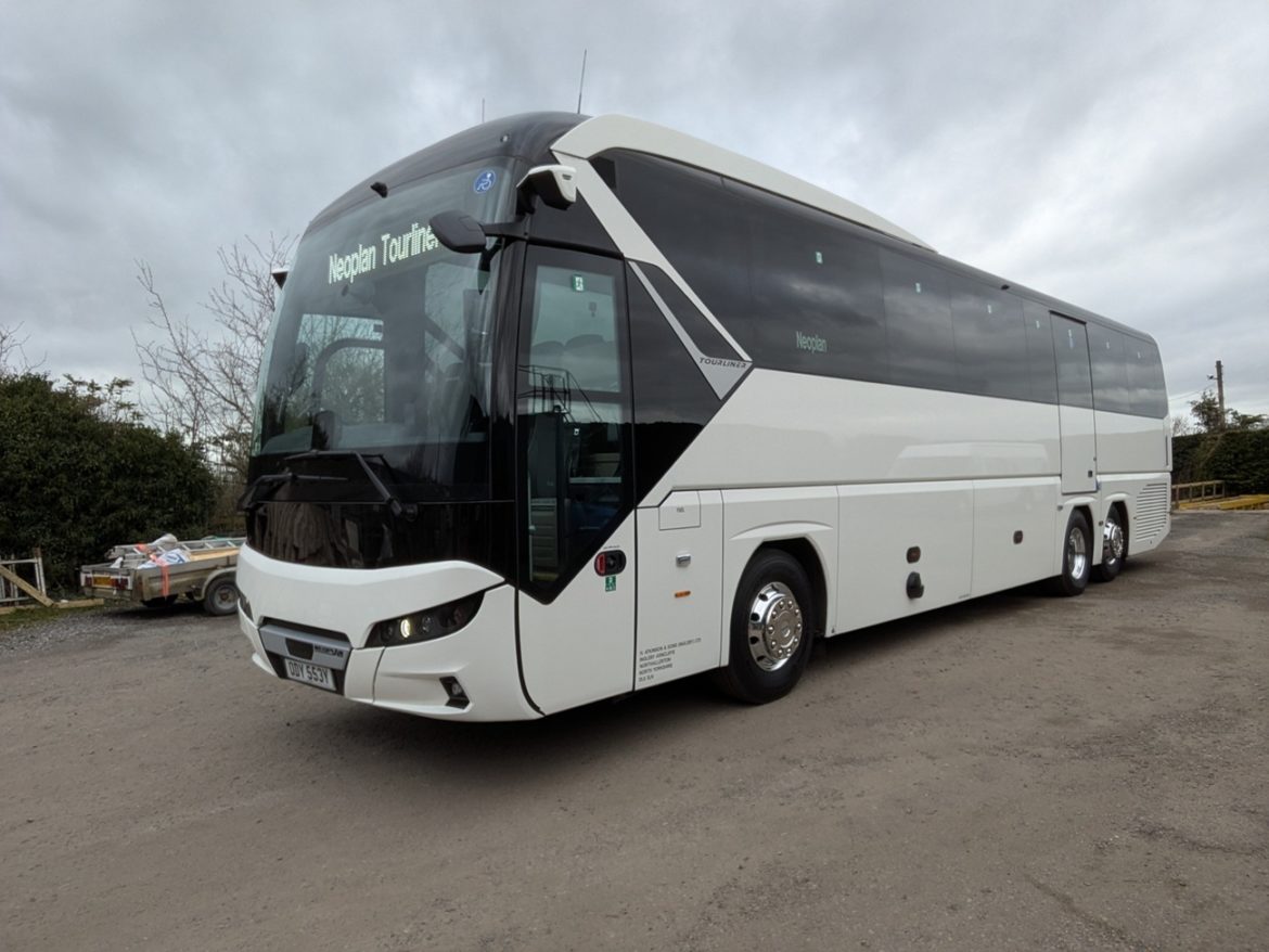 New Unregistered Neoplan P20 Tourliner II 55 Seat PSVAR Compliant Coach ...